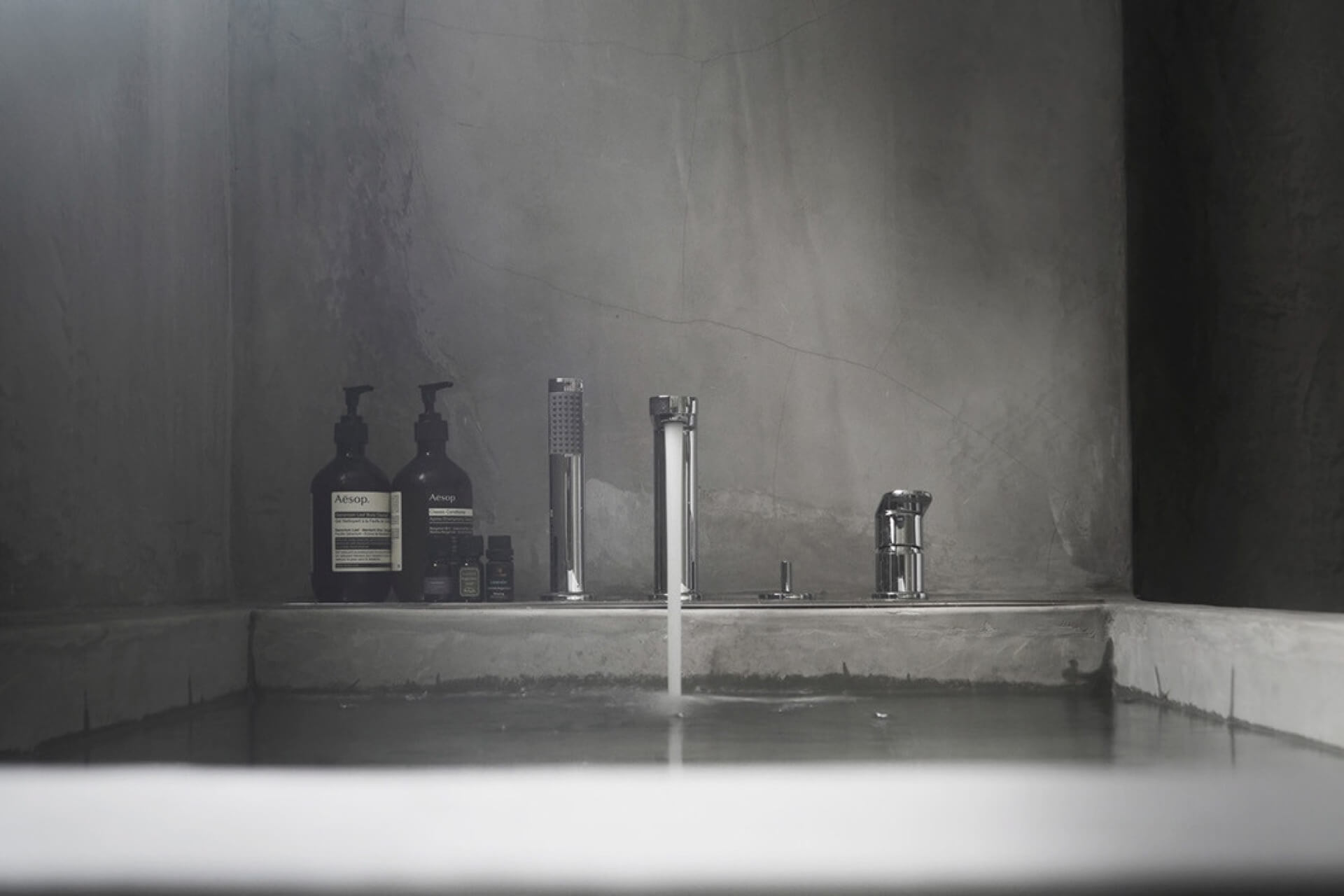 Cassio Apartments - NAVYFACTORYLAB® KANGWOOK KIL | Official